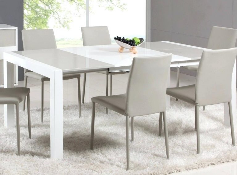 Expandable Dining Table For Small Spaces: Why They are so Efficient ...